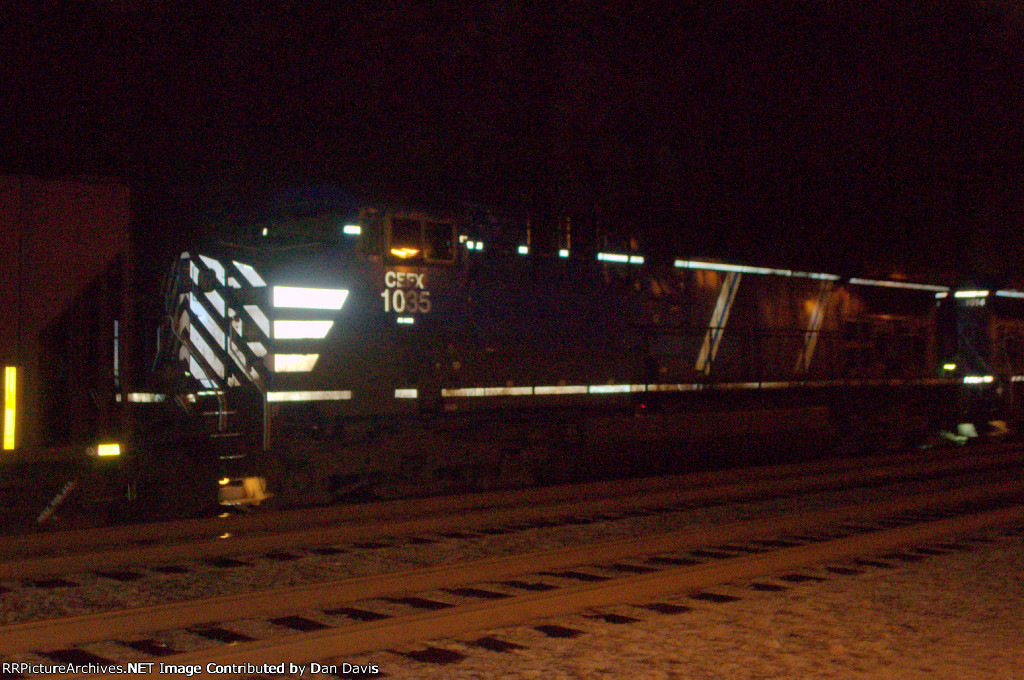 CEFX AC44CW 1035 trails on K048-21